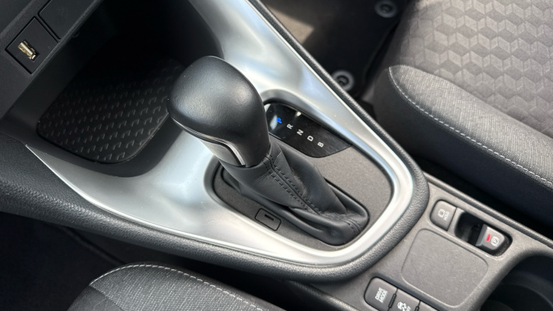 Used Toyota Yaris 1.5 Hybrid Design 5dr CVT Hybrid Hatchback for Sale | Vertu Motors